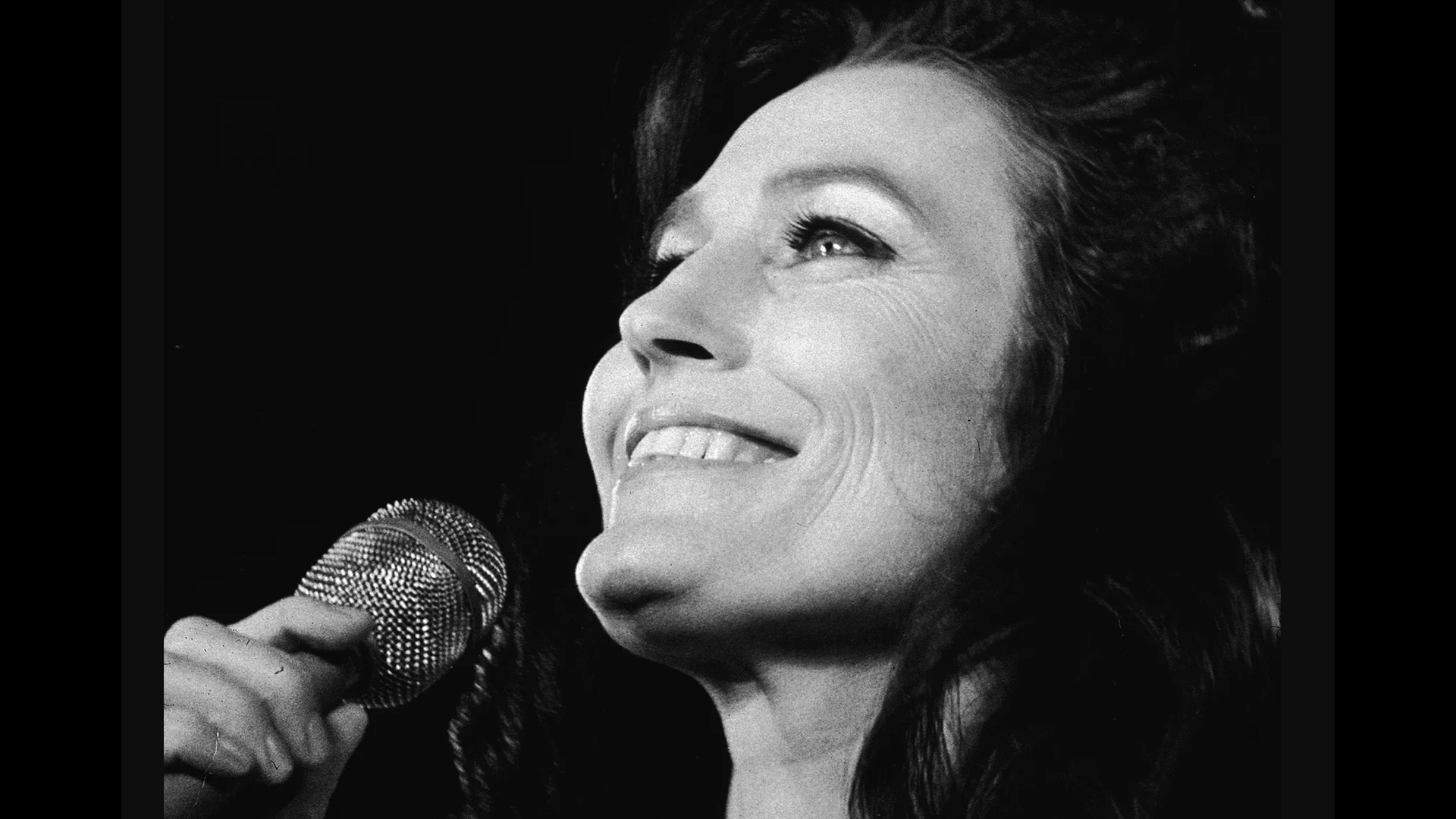 Loretta Lynn, country music icon, has died at 90